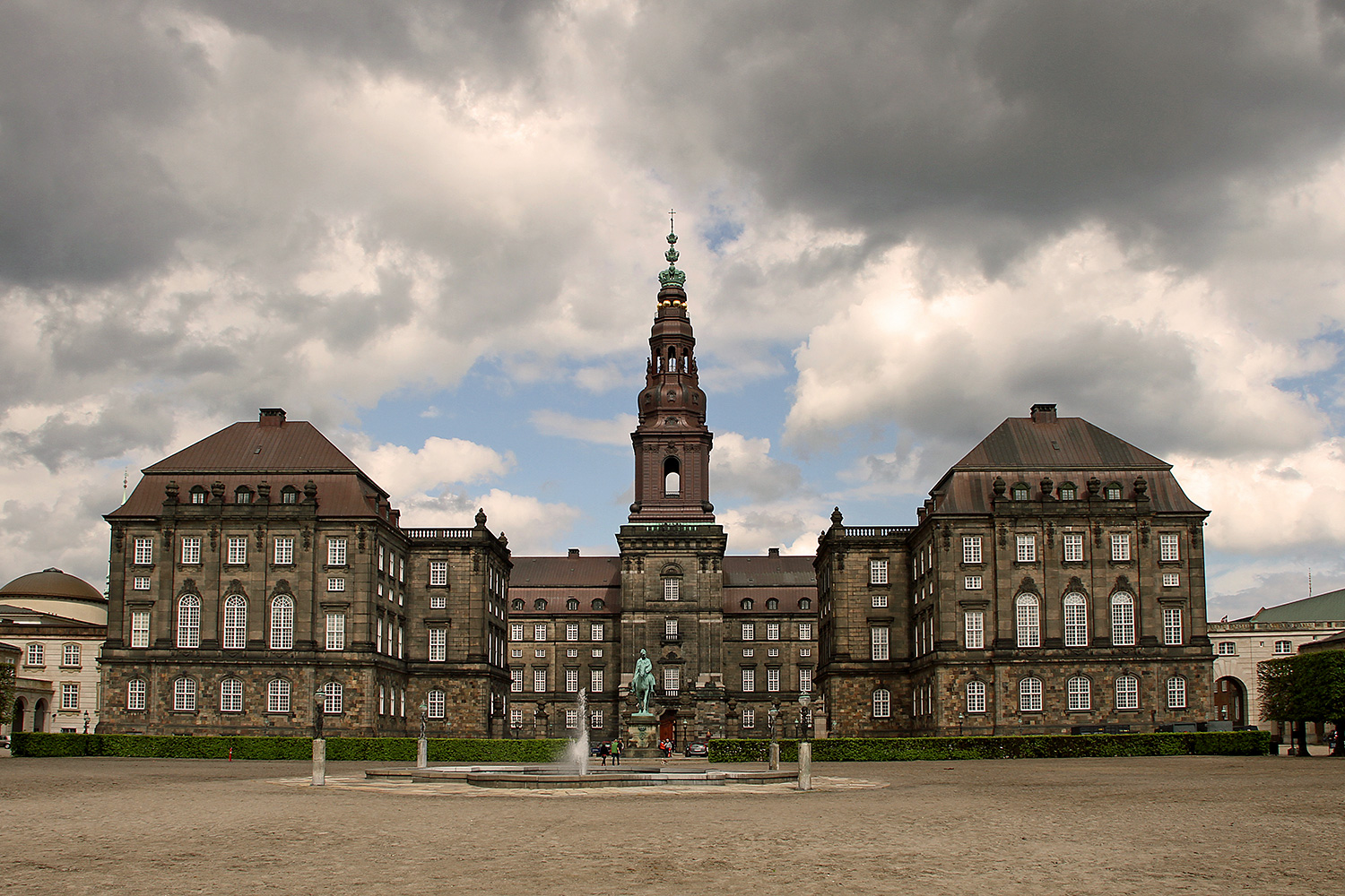 Magt | Samfundsfag 8-10 | Gyldendals fagportaler